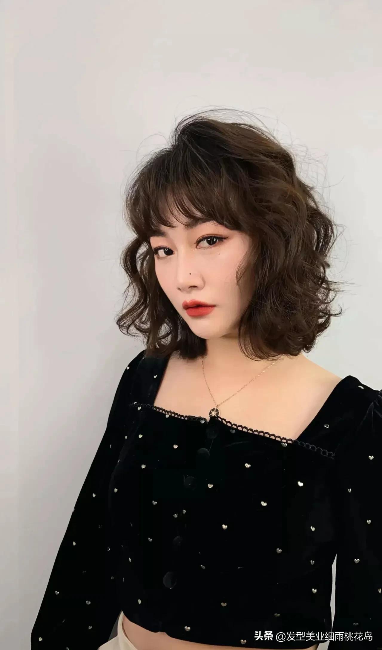 Barbie perm short hair - iNEWS