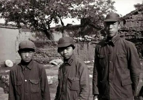 When Huang Kecheng went to Mount Lushan in 1959, he blamed Peng Dehuai ...