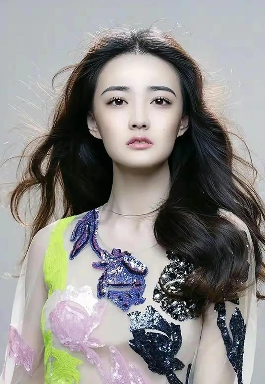 How beautiful is "Xu Lu"? - iNEWS