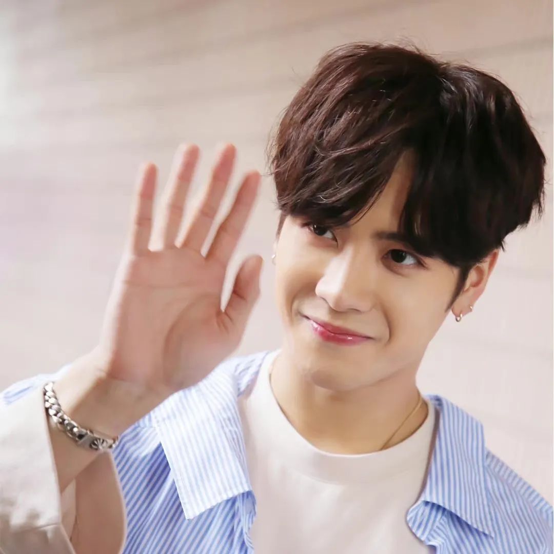 Entertainment gossip: Luo Jin, Guo Qilin, Yang Mi, Wang Jiaer, Gao Ye, Guan Xiaotong - iMedia