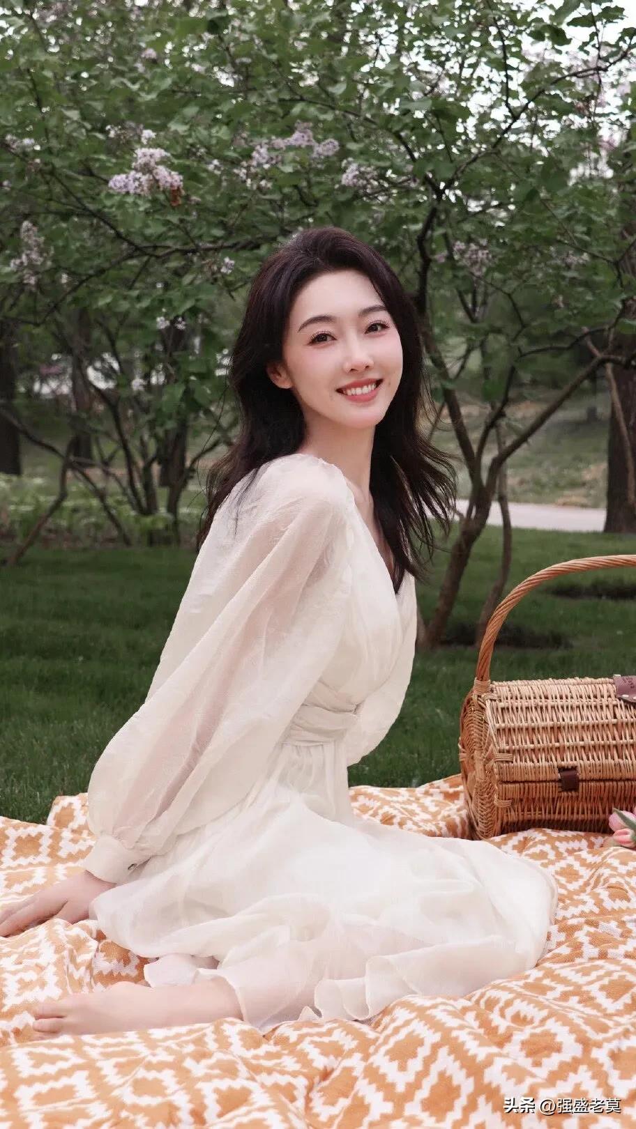 Xuan Lu stunning photo - iNEWS