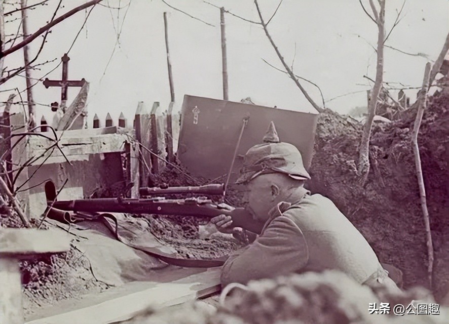 The production process of the first domestic sniper scope in the Soviet ...