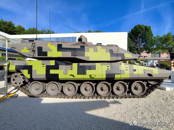 The future main battle tank developed by German Rheinmetall - Panther ...