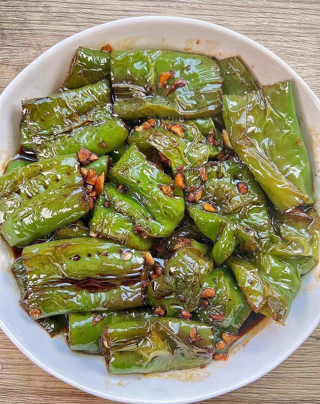 The tiger-skin green peppers my mother taught me to make are crispy on ...