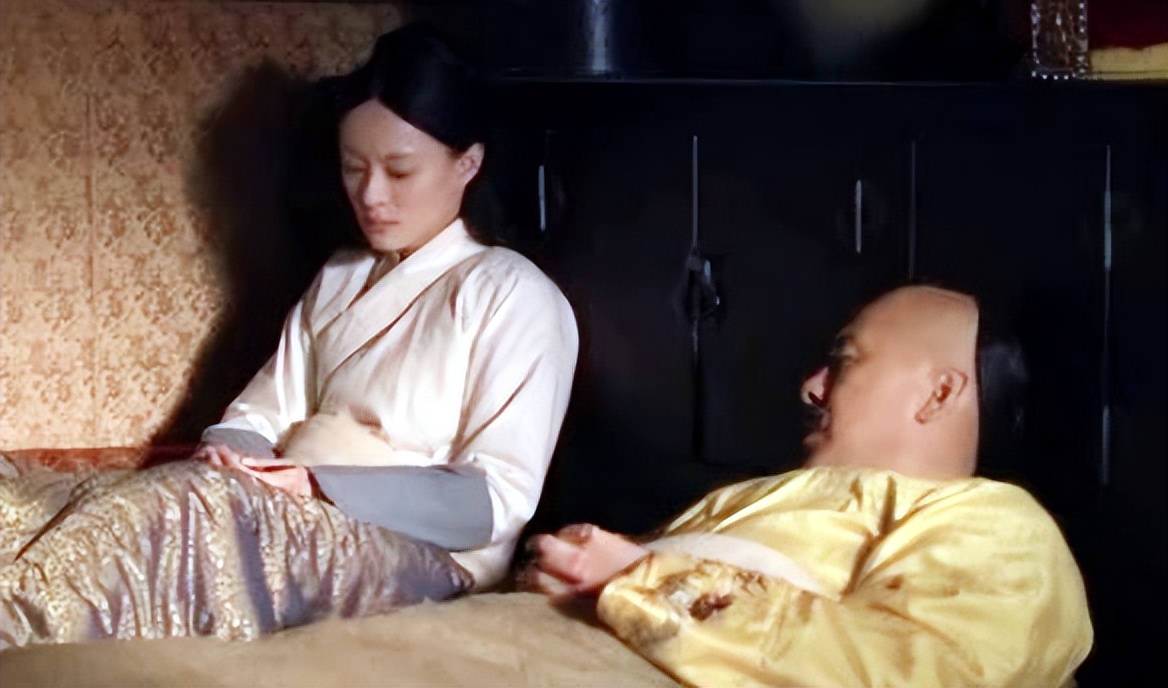Why can't concubines of the Qing Dynasty make a sound when they are in ...