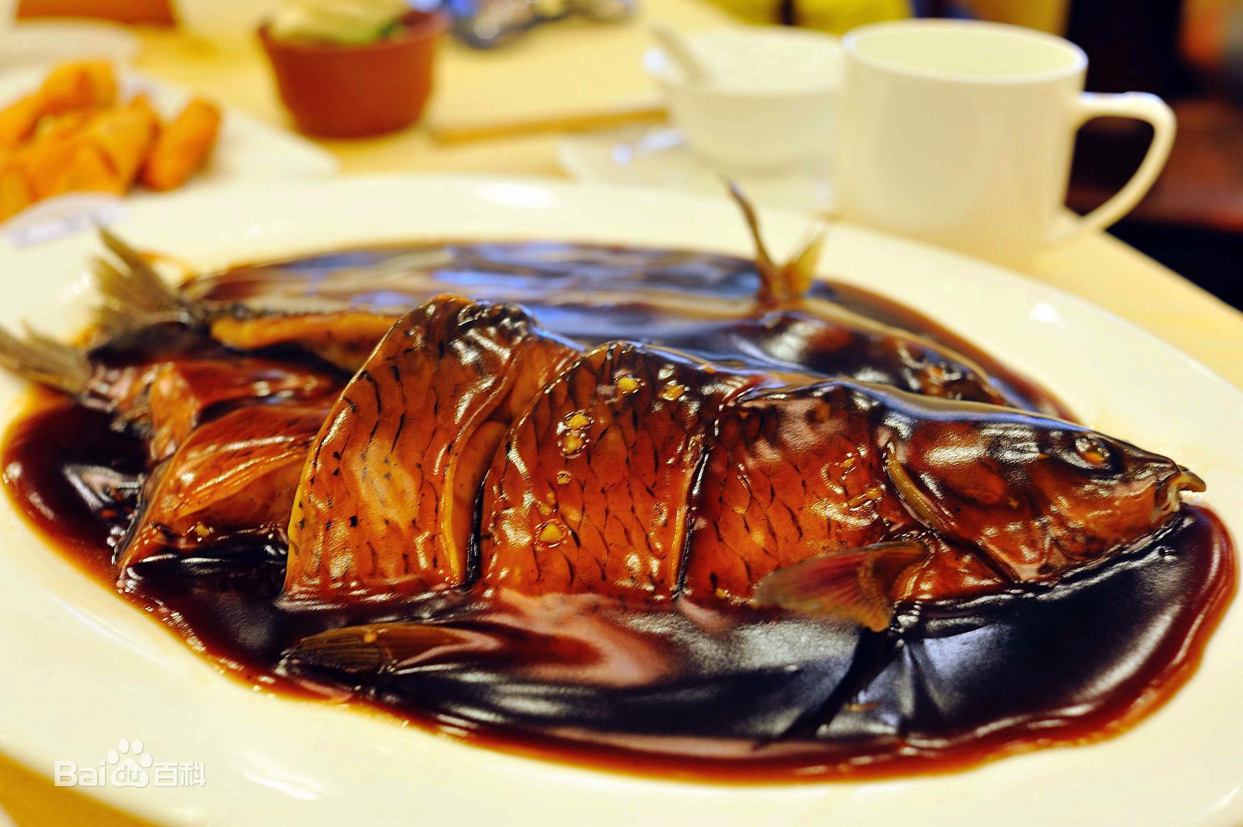Taste West Lake vinegar fish and feel the style of Jiangnan water town ...