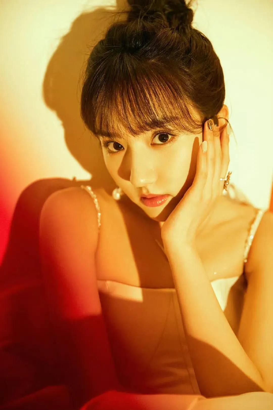 Su Xiaotong won the Huading Award for Best Actress in Ancient Costume ...