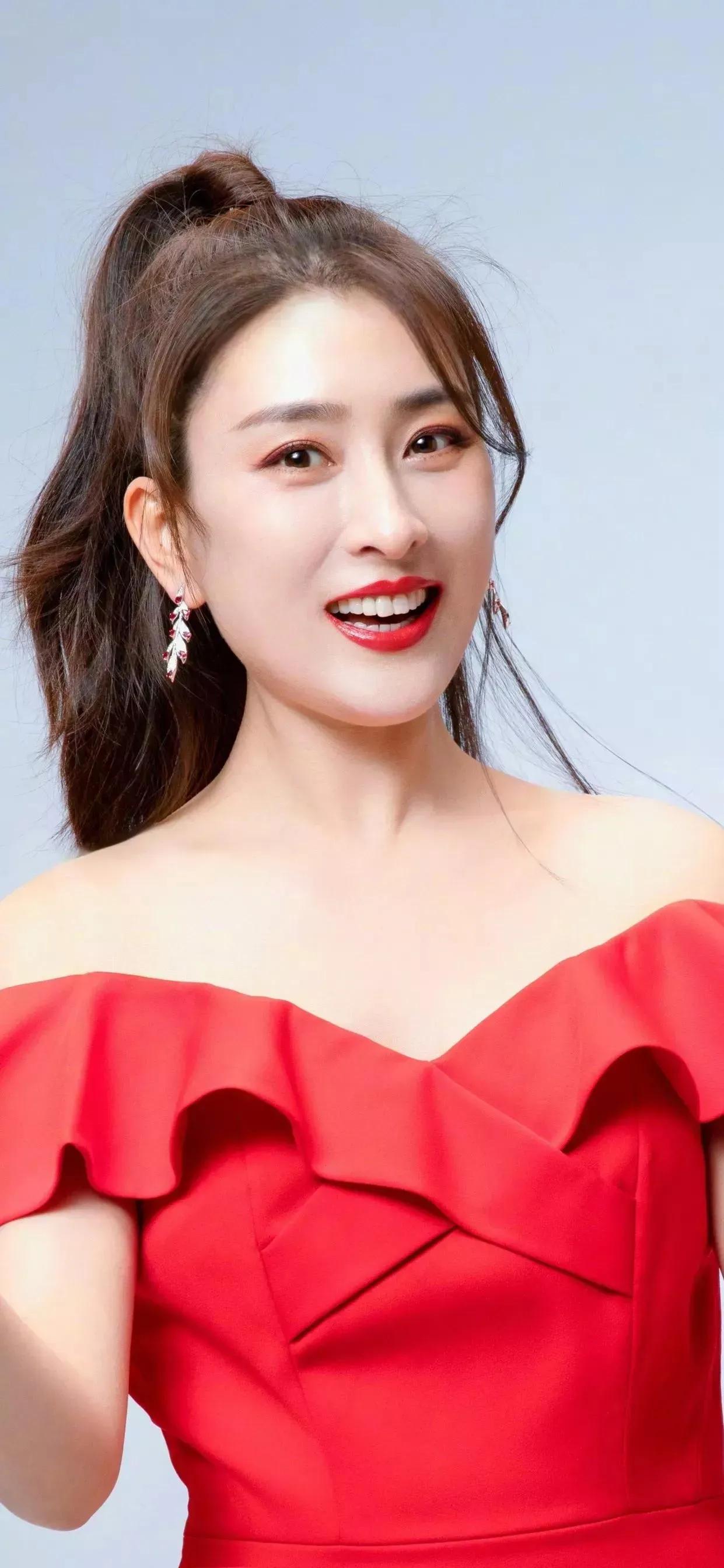 The charming, charming and charming Ma Su - iMedia