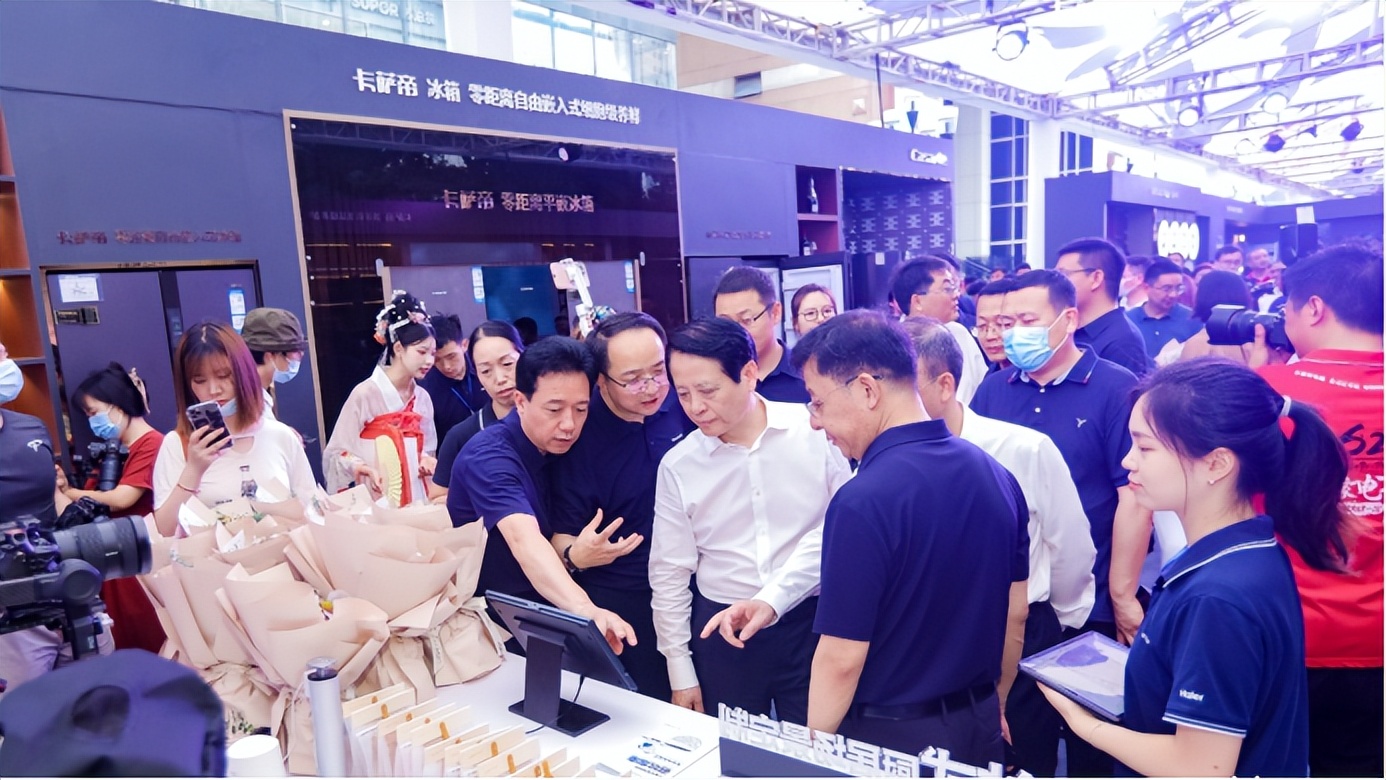 Three-winged bird smart kitchen lightyear set order space scene breaker ...