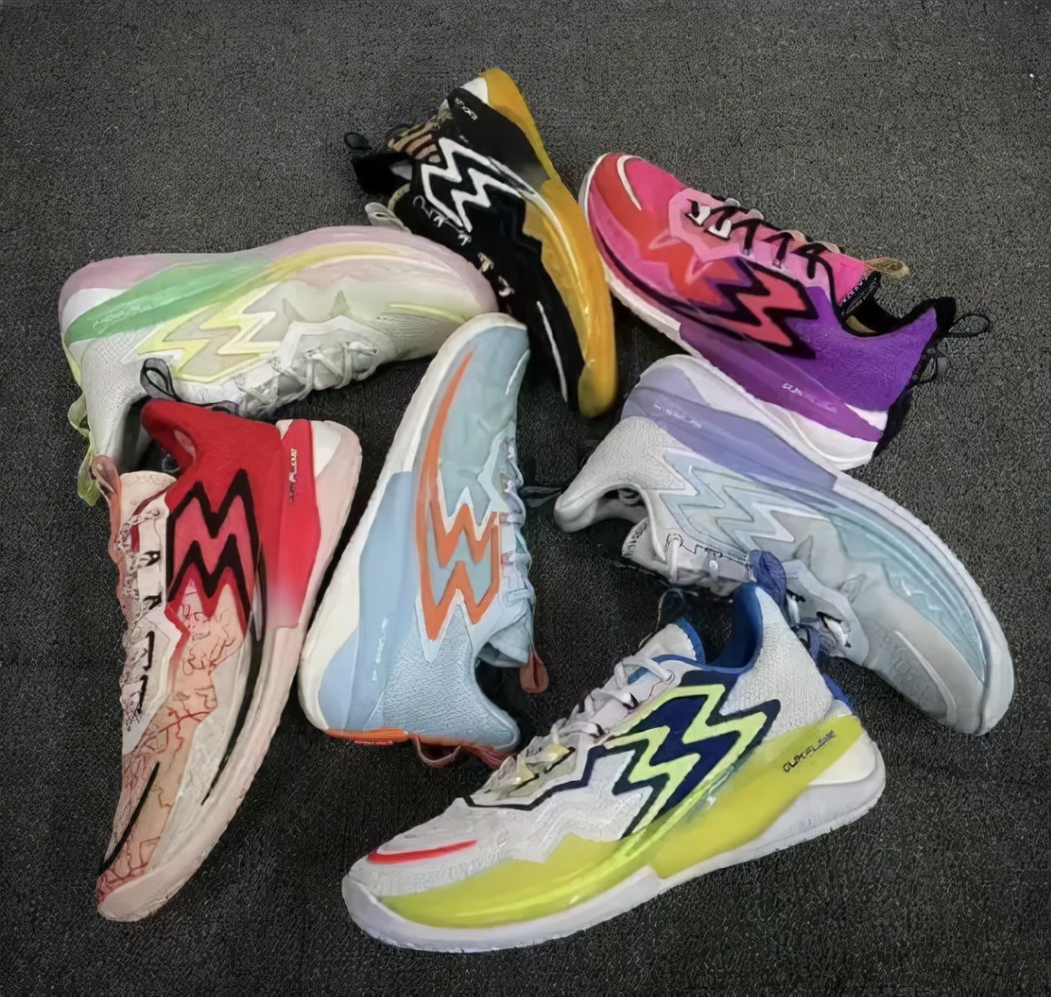 361-degree Big3 three generations of actual basketball shoes are ...