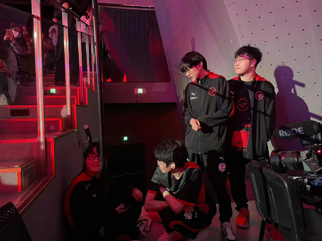 RW beat TTG 4-2 and returned to Group S! The MVP of Xiaoying 2 even "take off" completely after ...