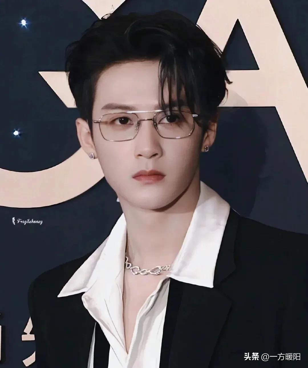 From being transparent to being "top-notch", Tan Jianci finally became ...