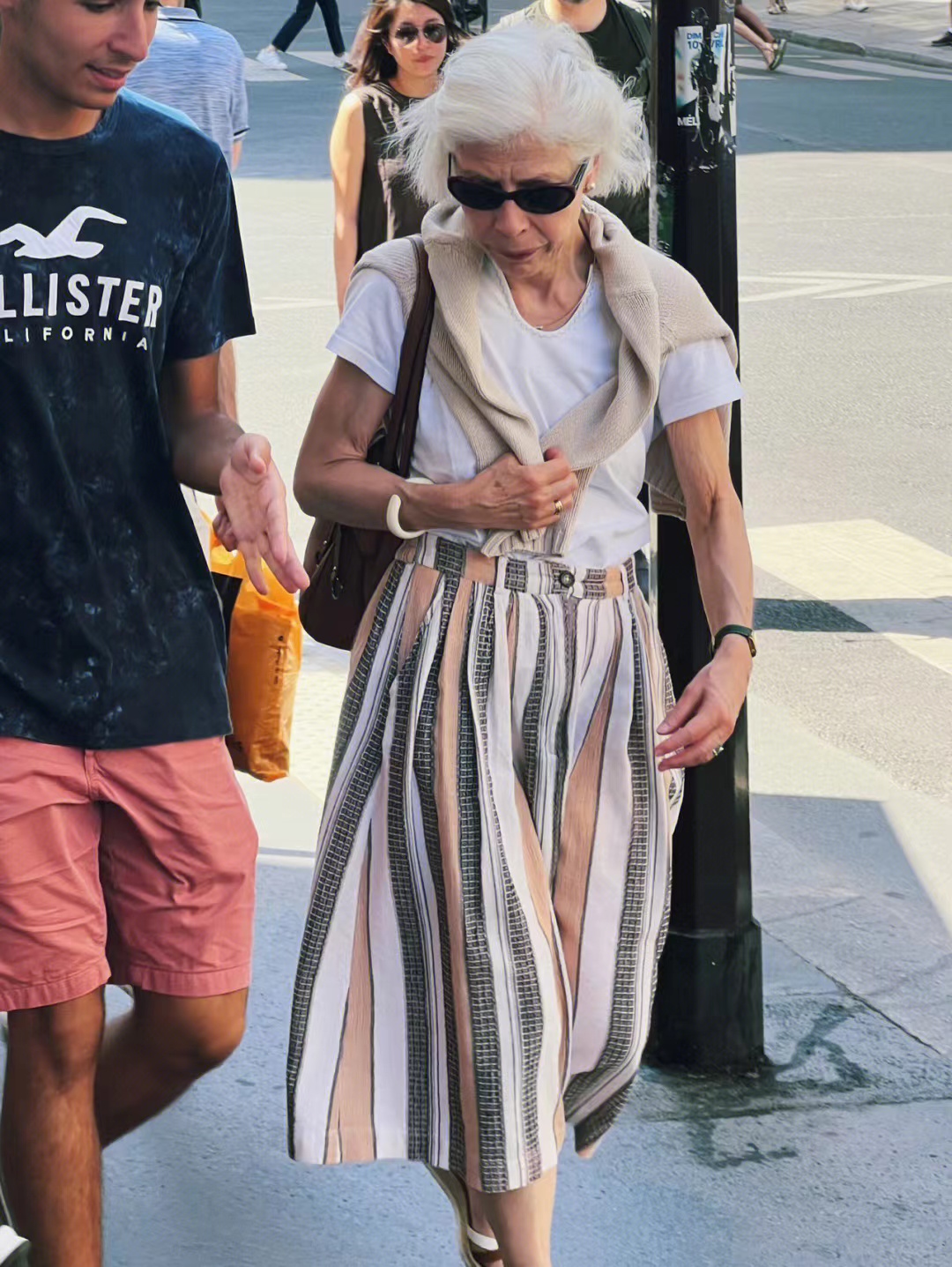 Became a fan of "Grandma Paris"!Comfortable to wear, good manners, and ...