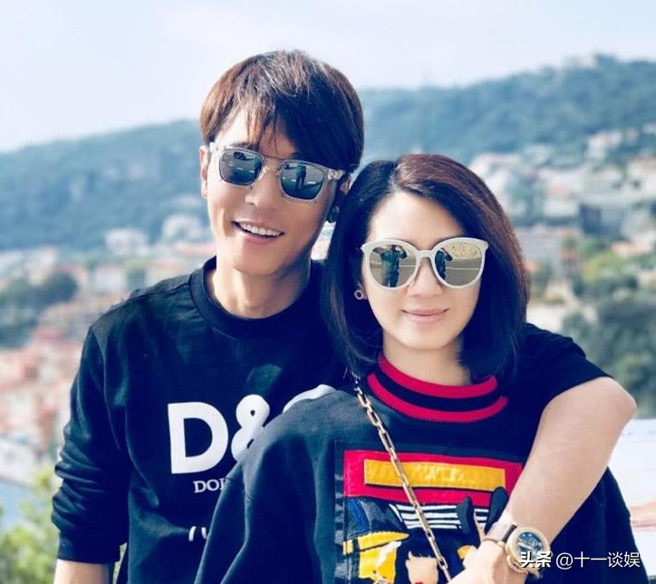 Hong Xin issued an apology and denied divorce with Zhang Danfeng, saying that the two were just ...