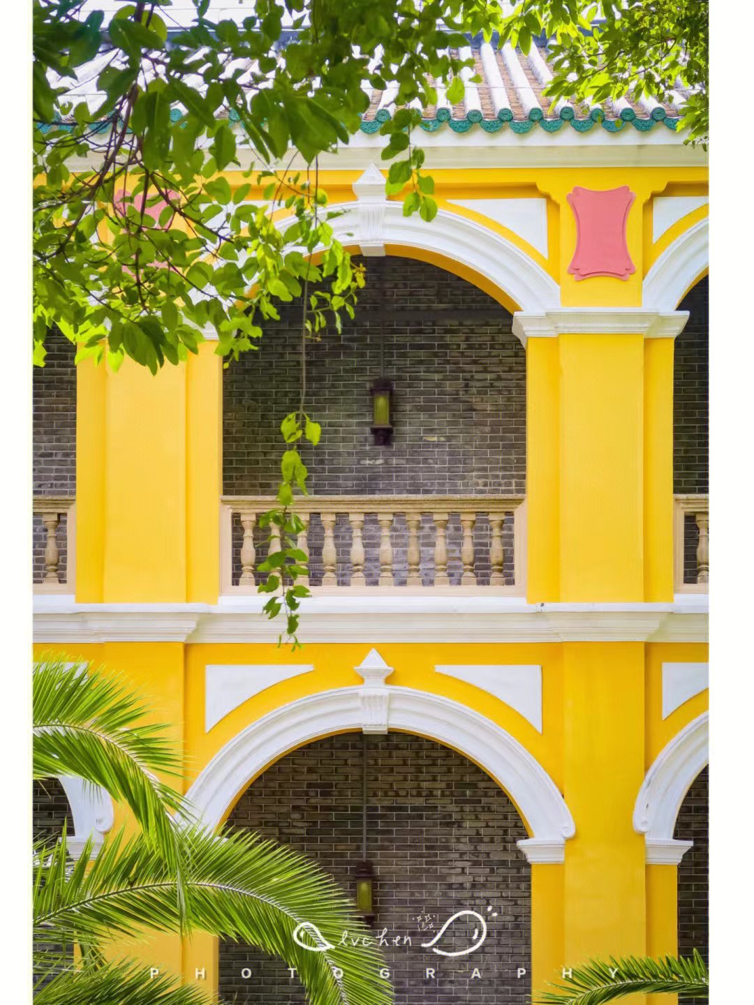 Guangzhou travel must punch 8 small yellow buildings of the Republic of ...