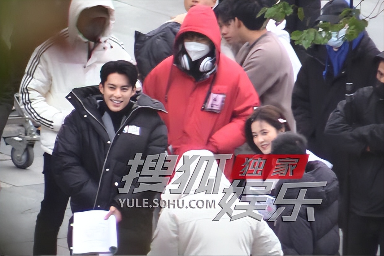 Wang Hedi's White Deer filming was too cold and shivering, the two ...