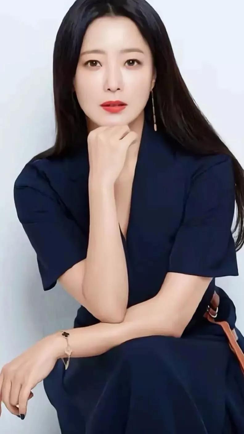 Appreciation of beautiful pictures: Jin Xishan - iMedia