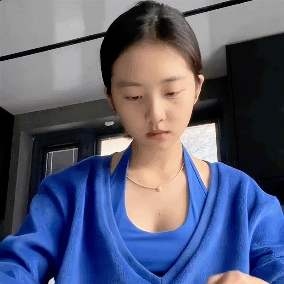 Huang Duoduo, who was scolded for wearing a swimsuit, is it an eyesore ...