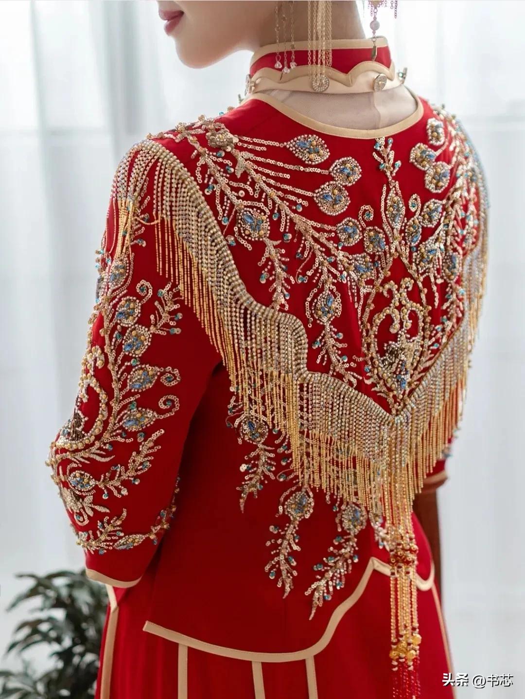 The Chinese wedding dress is so beautiful, there is another choice for ...