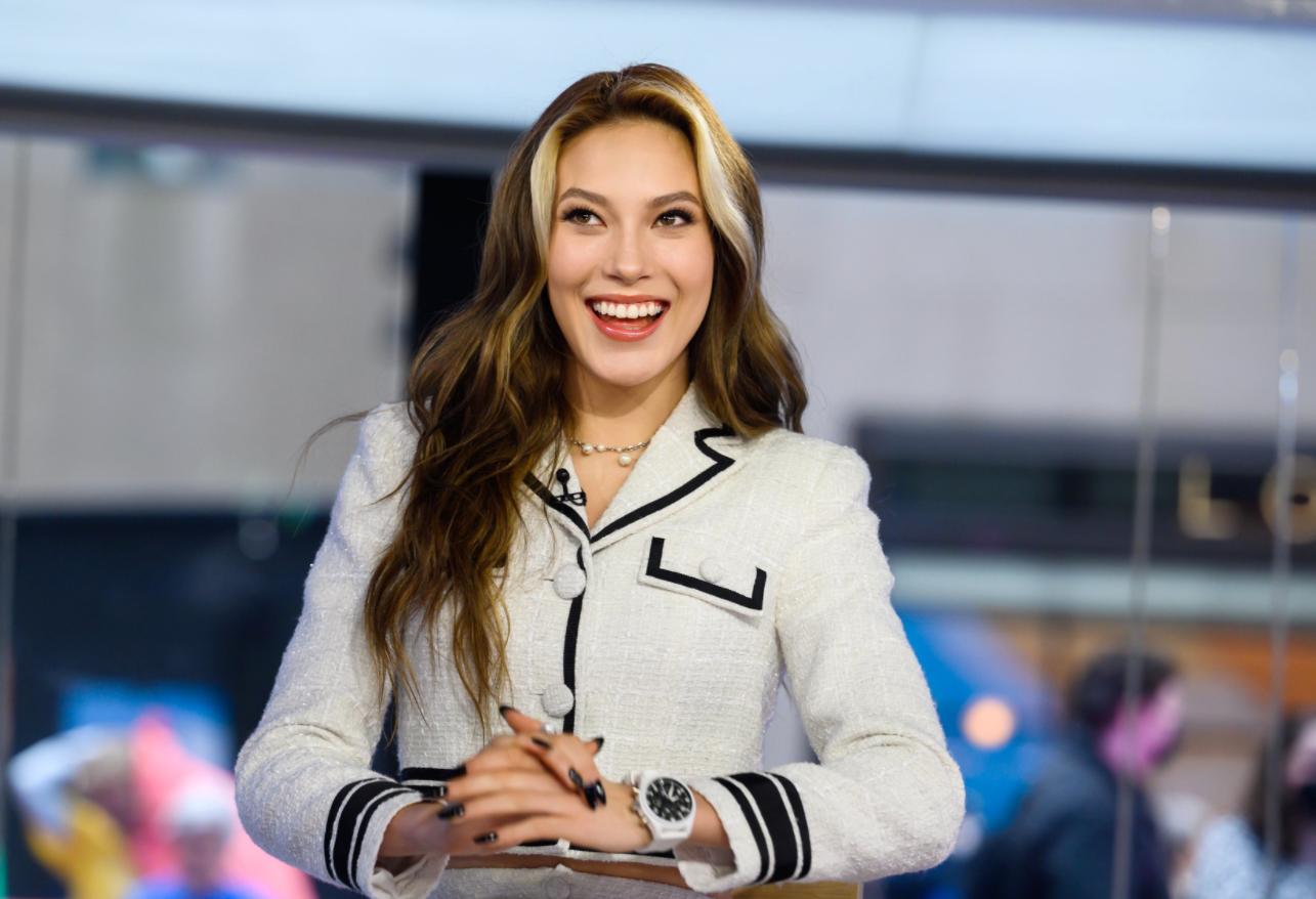 Gu Ailing Was Invited to Paris Ladies Ball - iNEWS