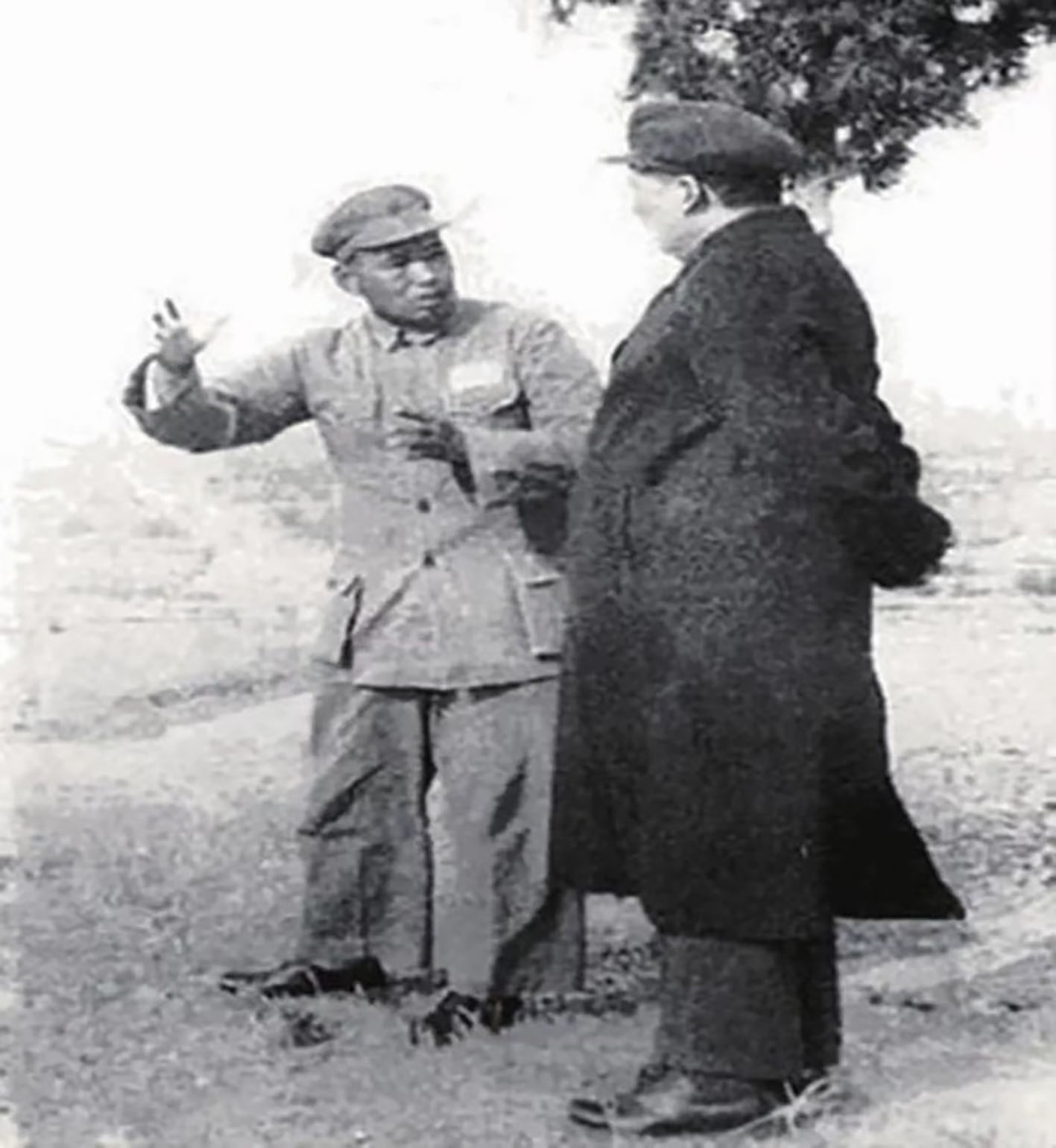 At the Lushan Conference in 1970, Mao Zedong called Xu Shiyou alone: My ...