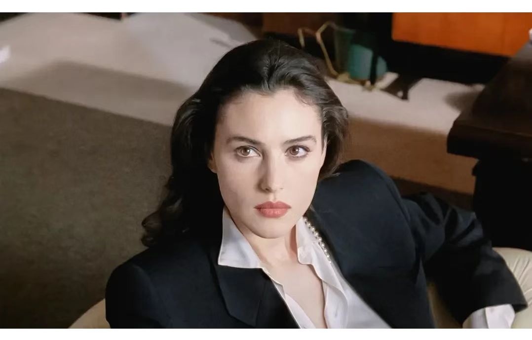 It is worthy of being the "Ball Flower" Monica Bellucci, "Affection ...