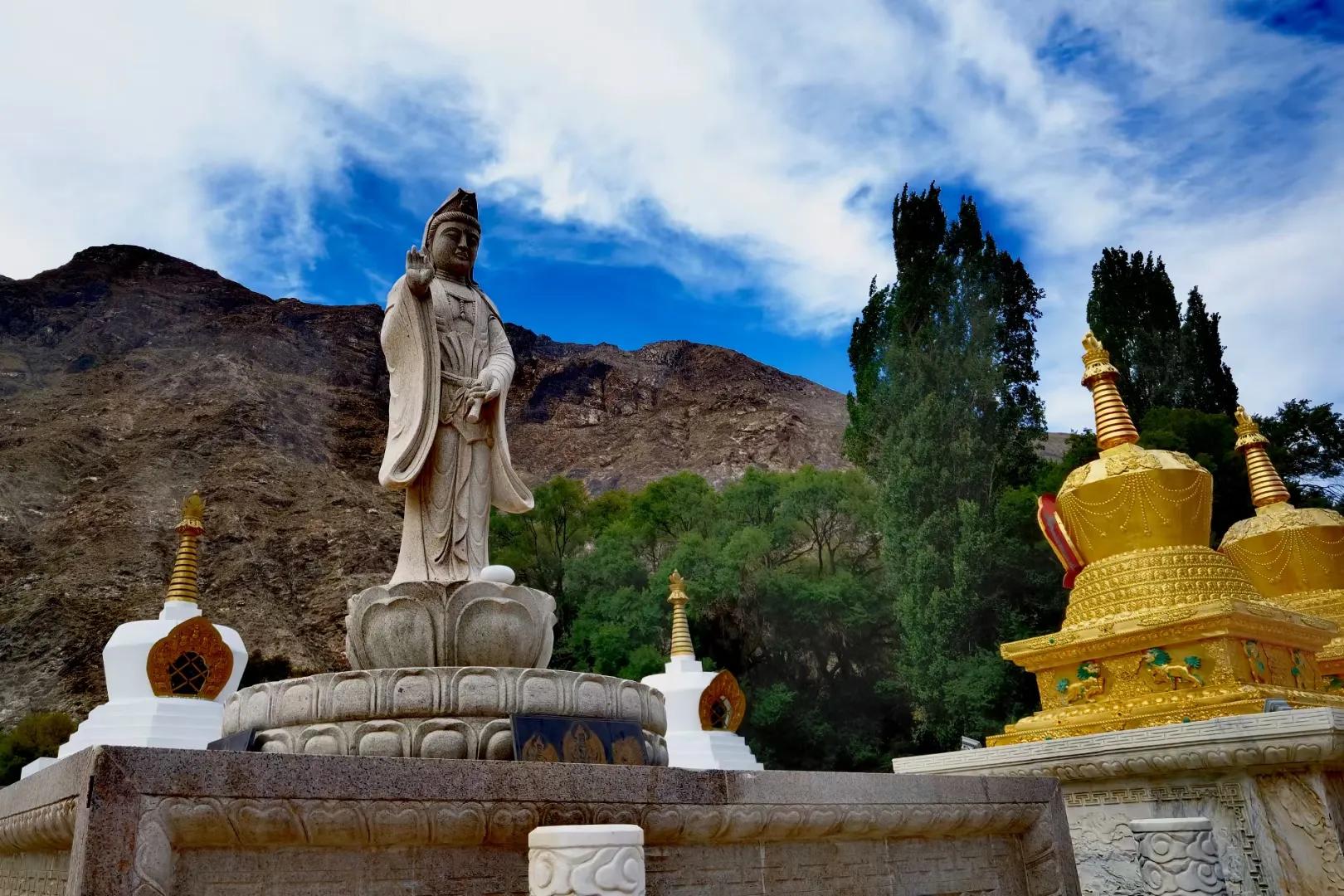 2021 Xinjiang Global Tour 078～Hejing Huang Temple - iMedia