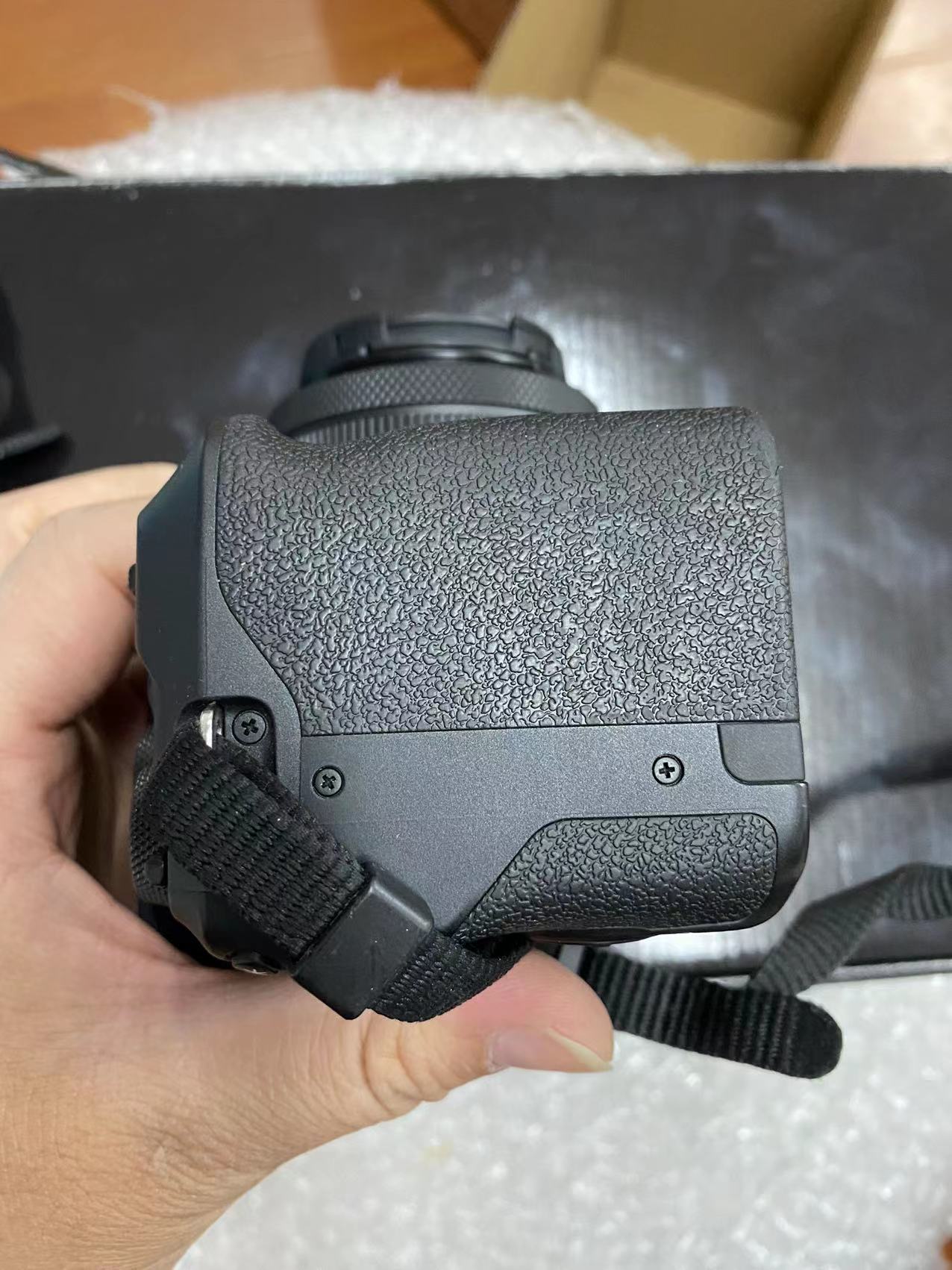 Buying a camera requires an invoice, and Canon R10 needs it even more ...