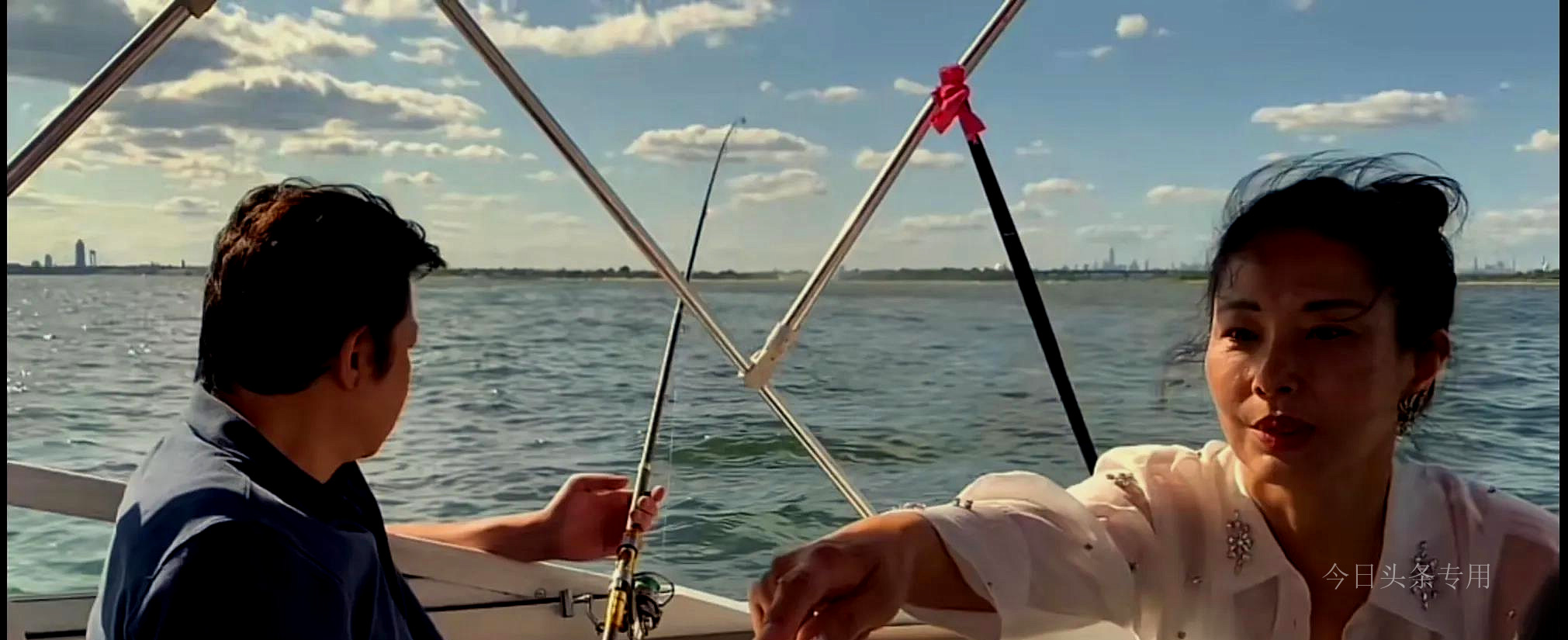 The 57-year-old actor shows off American life: three generations of ...