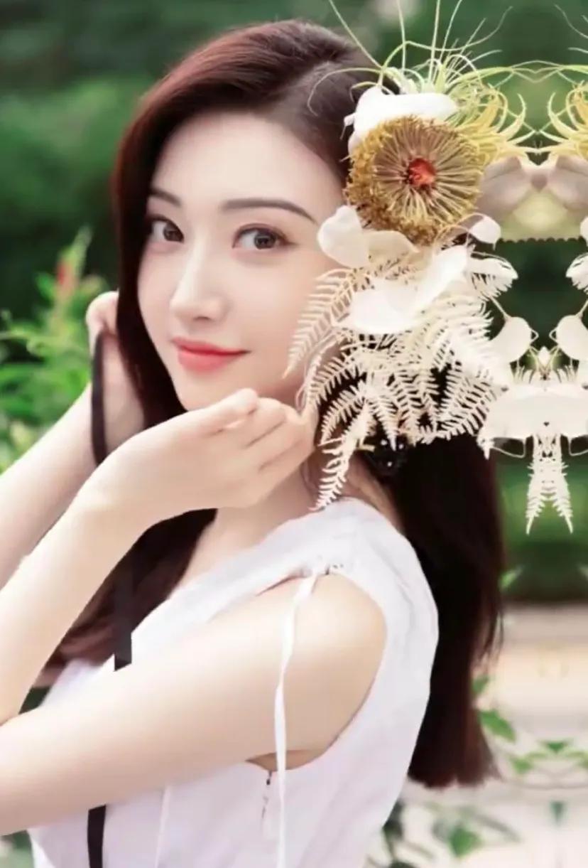 Well-known actress Jing Tian was exposed by her ex-boyfriend to pay off ...