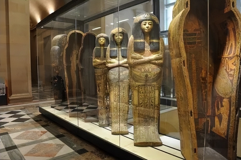 Cultural Treasures of Ancient Egypt - Mummies - iNEWS