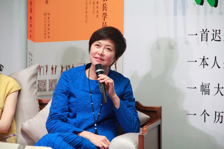 Haixia, the national face of CCTV: she became a beautiful anchor at 21 ...