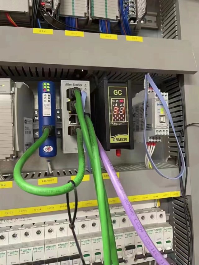 PLC remote download wireless gateway - iNEWS