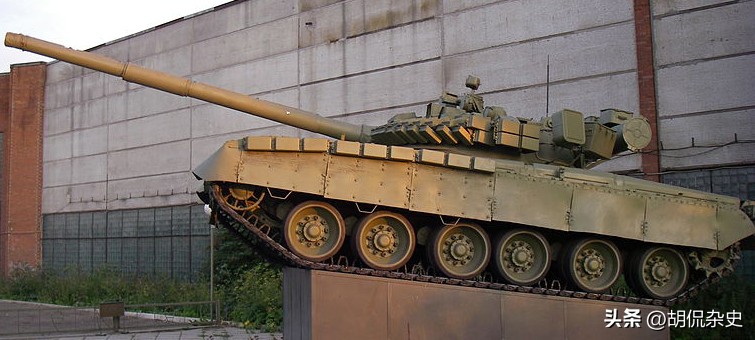 The last generation of red blood "T-80 tanks" - iMedia