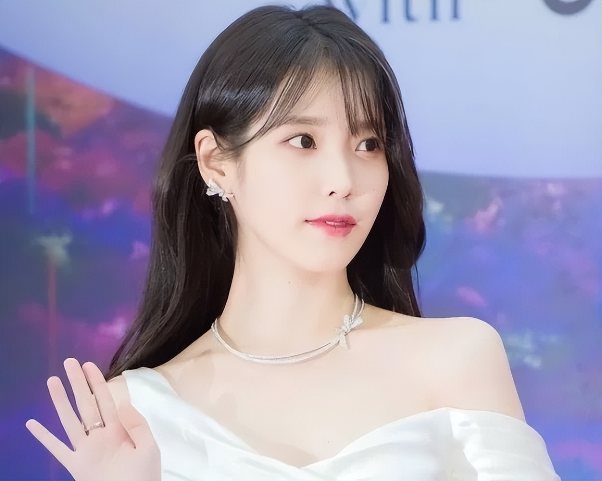On IU's birthday, he made another charitable act, donating 250 million ...