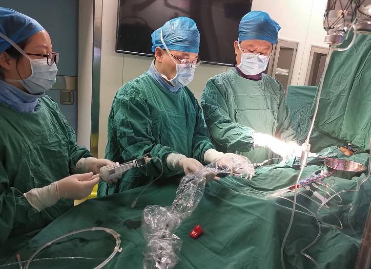 Shock wave balloon technology "beats the cow across the mountain" to ...