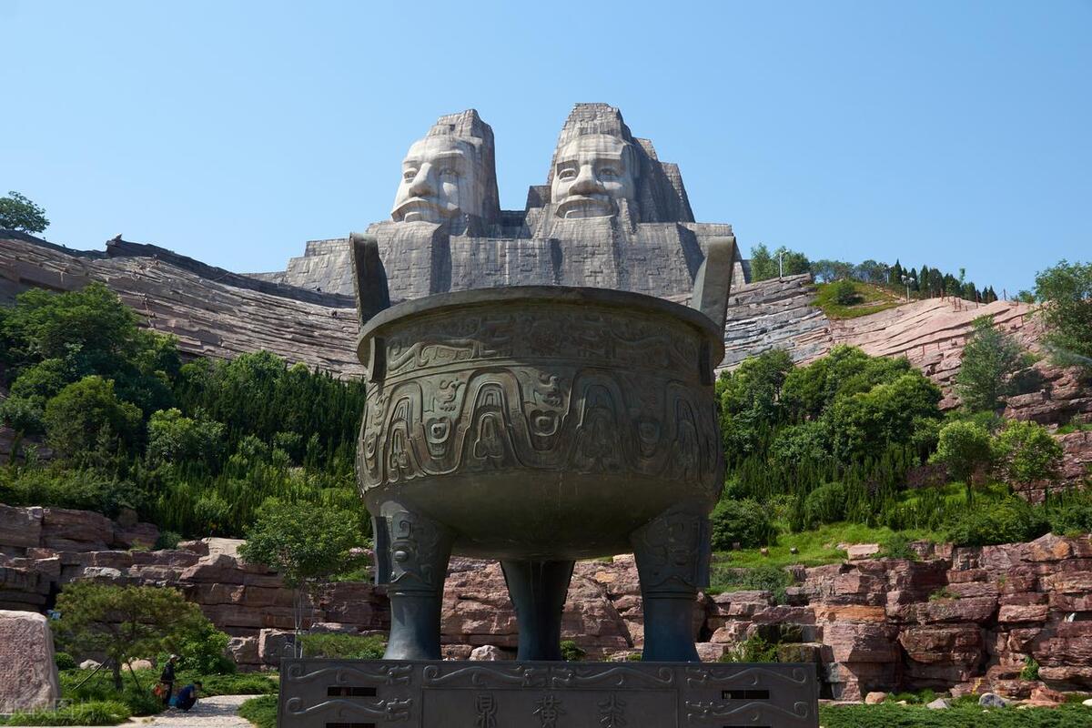 The story of the Yellow Emperor: the birth of the Yellow Emperor, the ...