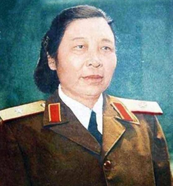 In 1955, a female major general of the founding of the People's ...