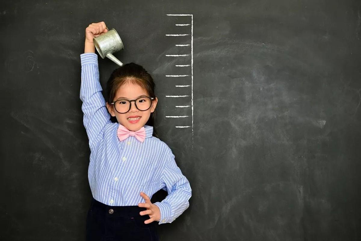 When the child enters the "surge period" of height, parents can easily ...