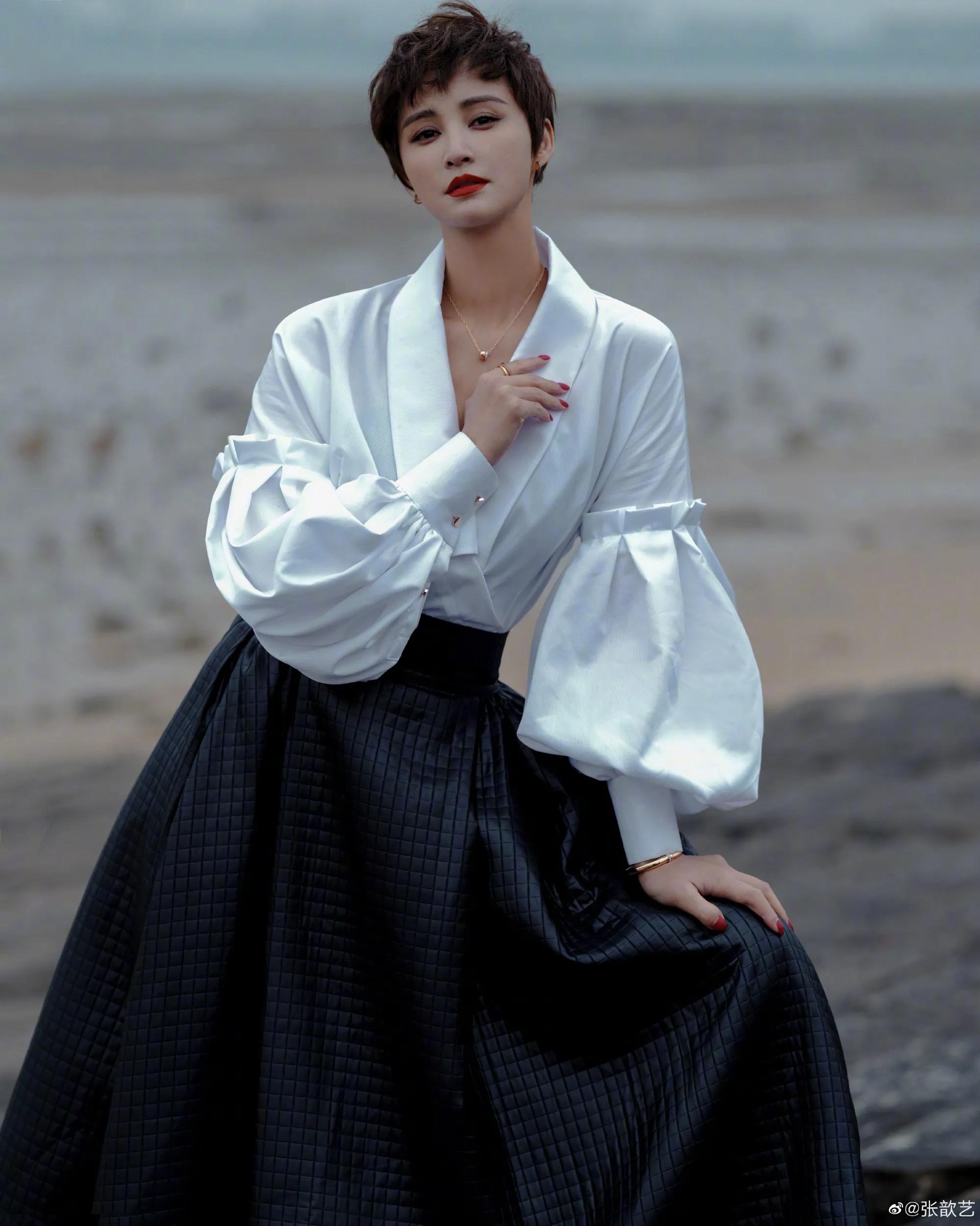 Zhang Xin Yi - iNEWS