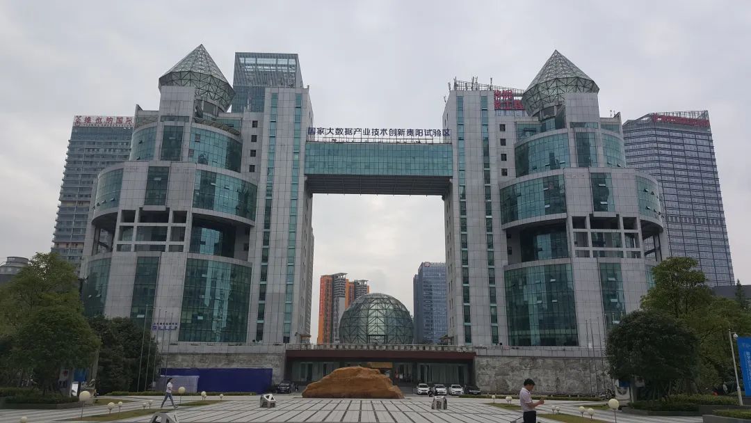 "Comrade-in-arms News • Shutter Fast Song" whoever has a good photo ...