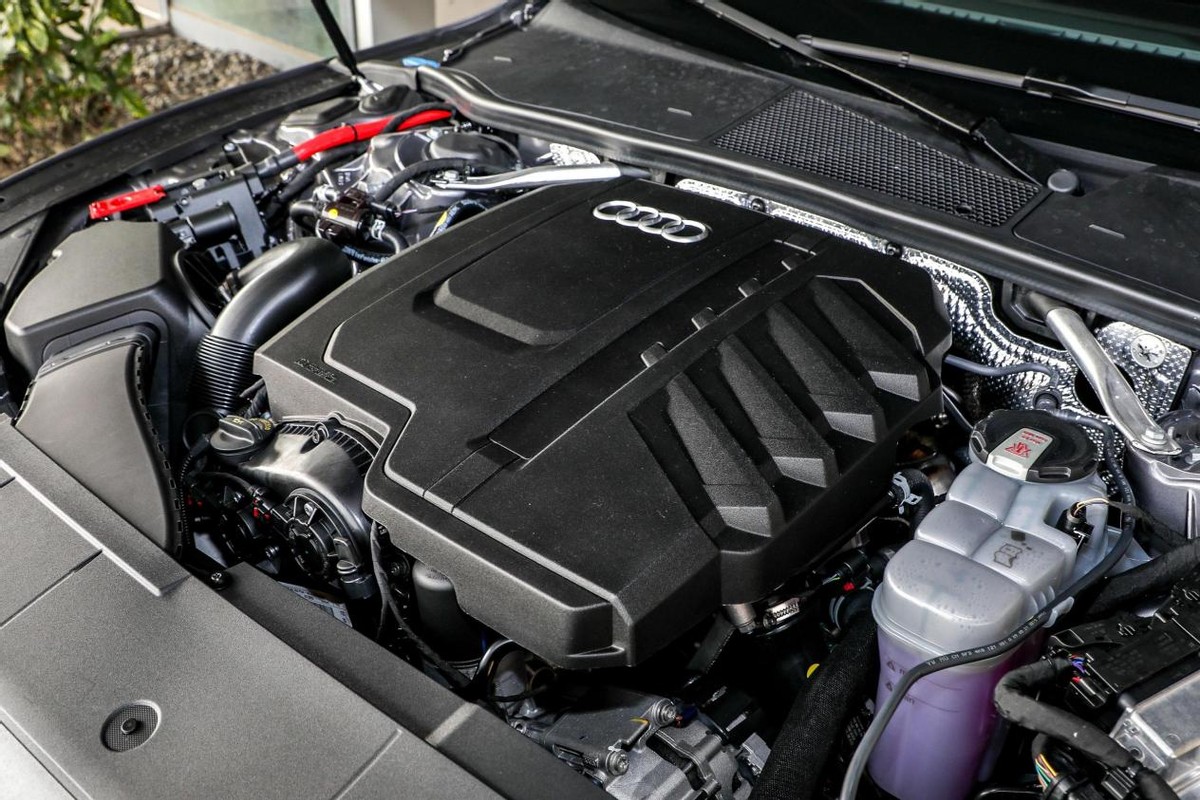 V6 engine + laser headlights, you only know what a ceiling is when you see the SAIC Audi A7L - iNEWS