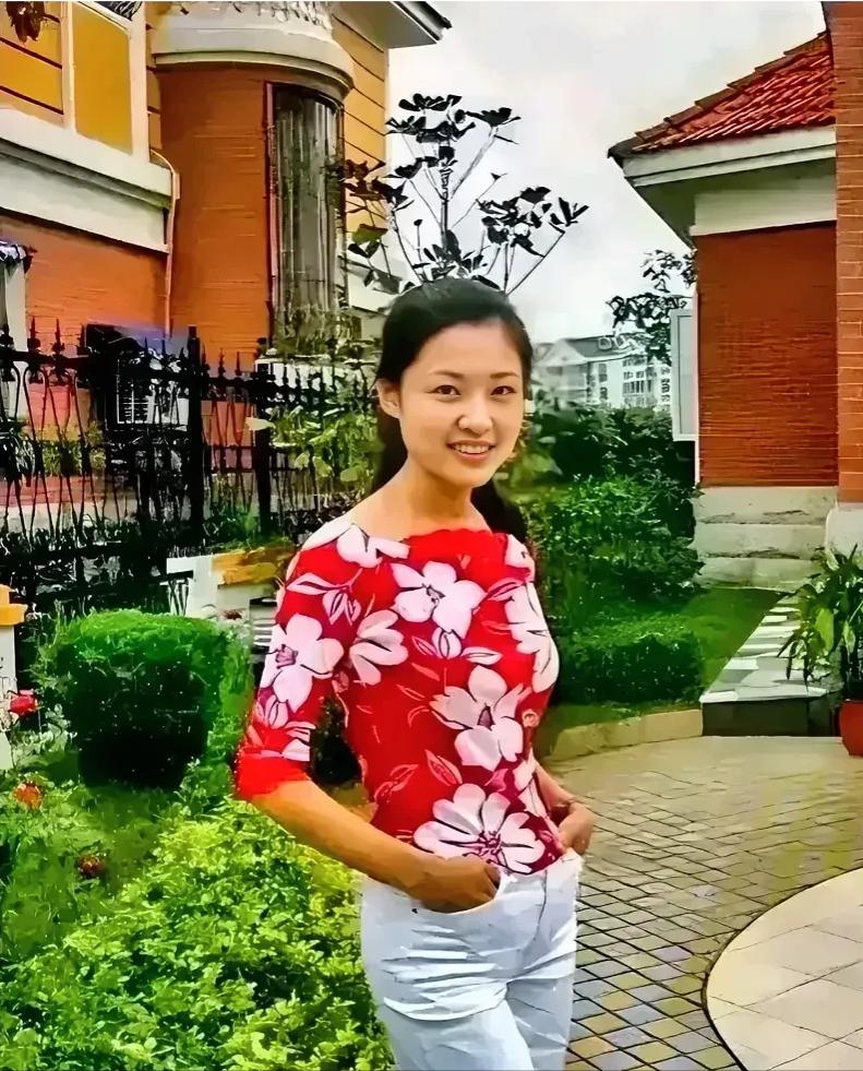 Zhou Tao: Aesthetic fusion of innocence and elegance with the courage to break through - iNEWS