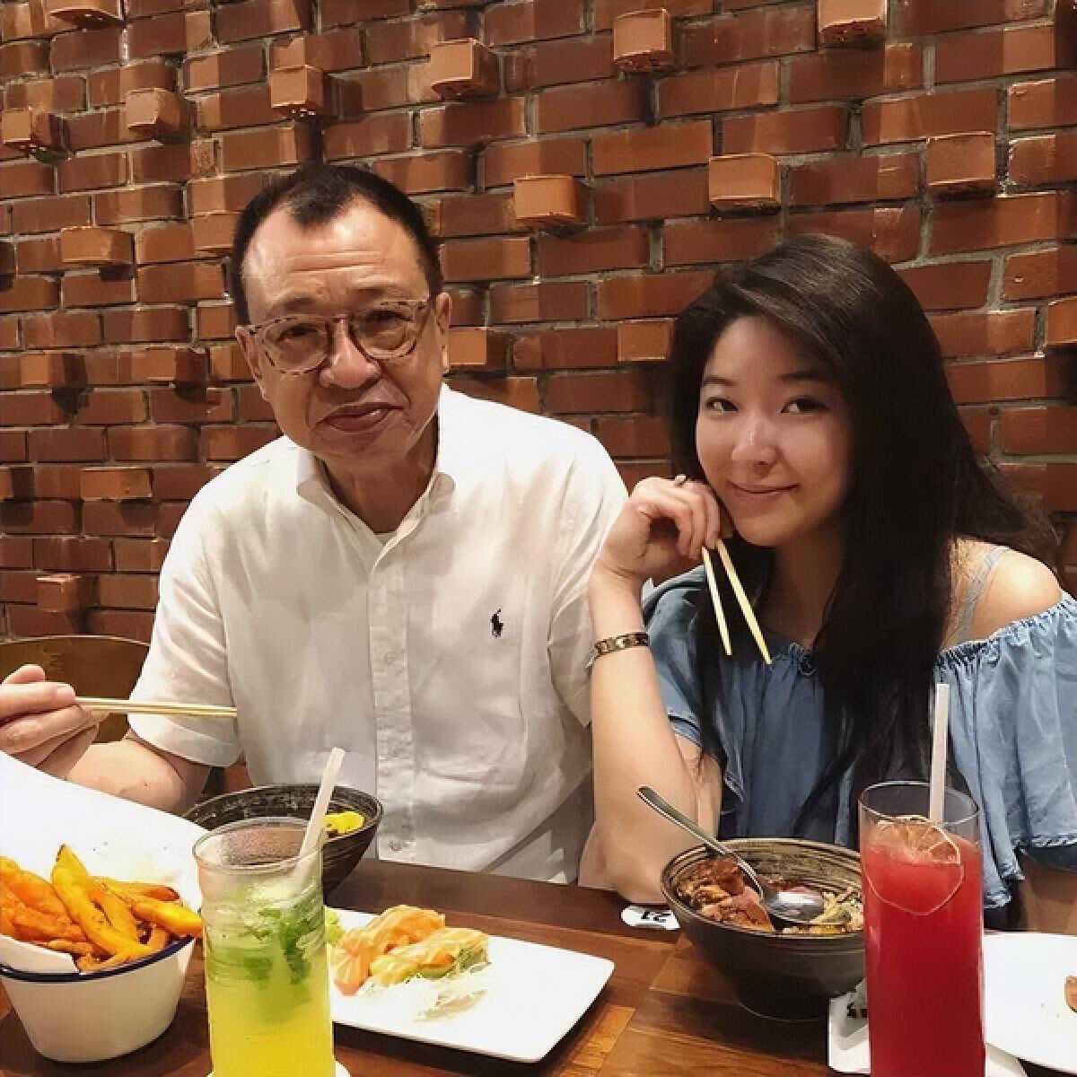 Well-known Hong Kong stars celebrate their daughter's birthday! The 26 ...