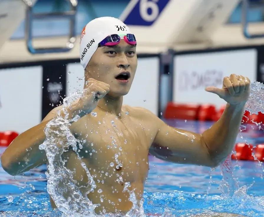 Swimmer Sun Yang declared his love "going ashore", with the blessing of ...