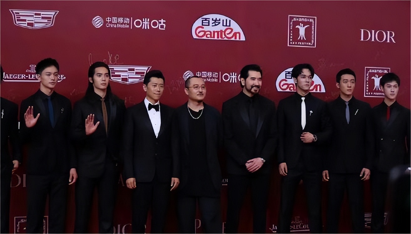 On the night of the Shanghai Film Festival, the carnival of young ...