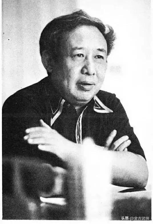 Who are the ghostwriters for the martial arts master Wolongsheng? Gu ...