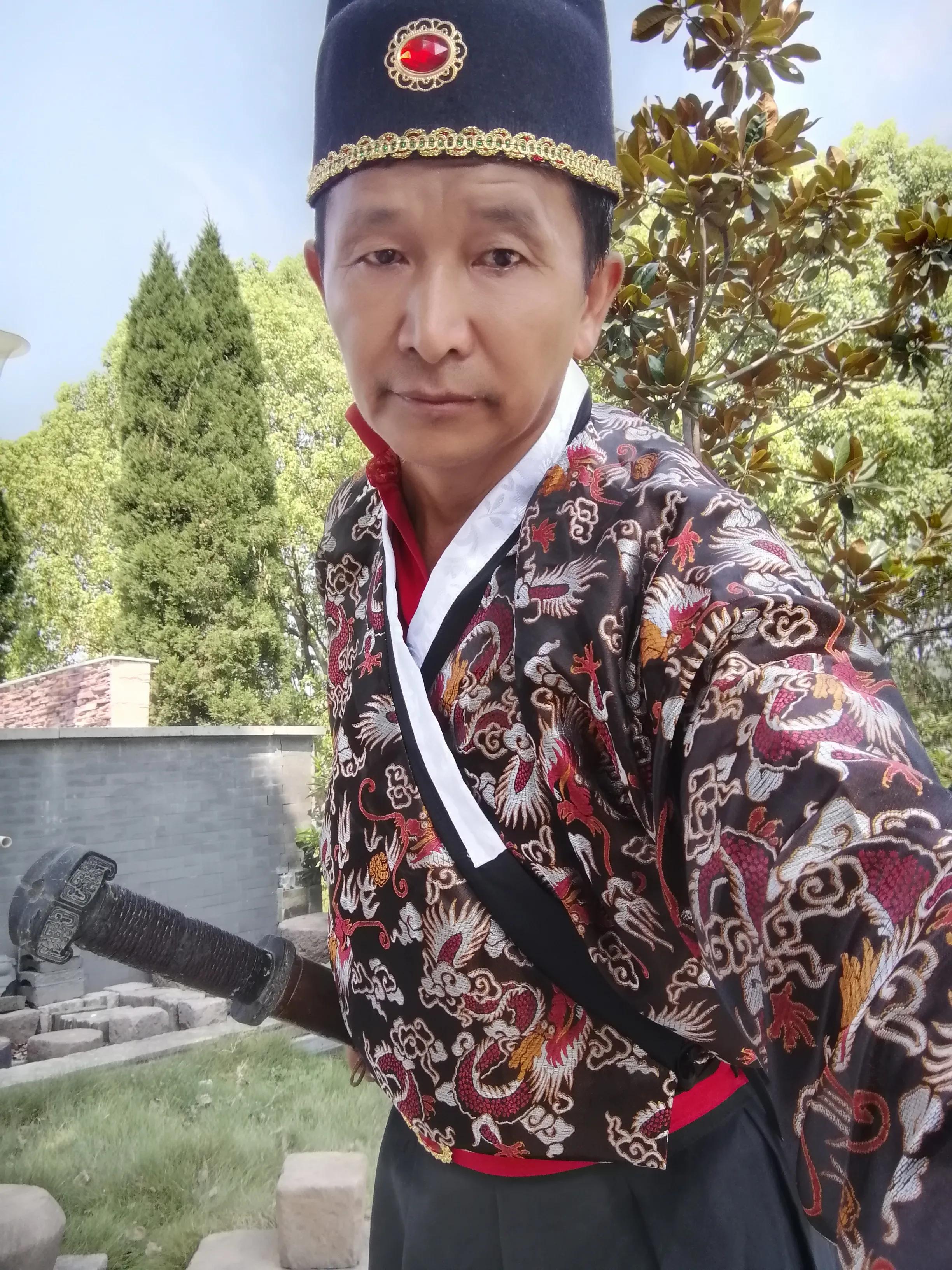 Jigong actor Zeng Jian - iNEWS