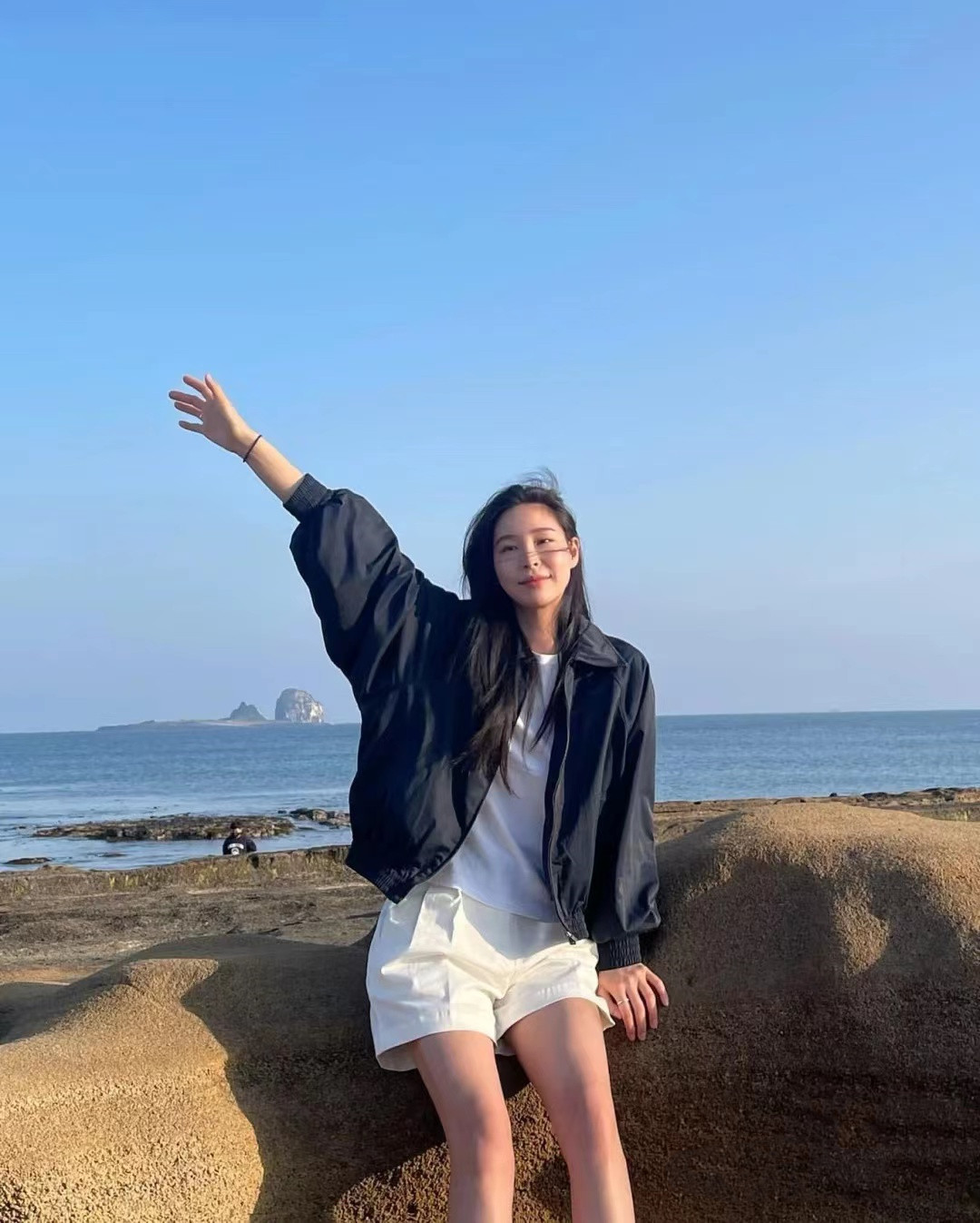 If you are also a black and white color matching control, why not take ...