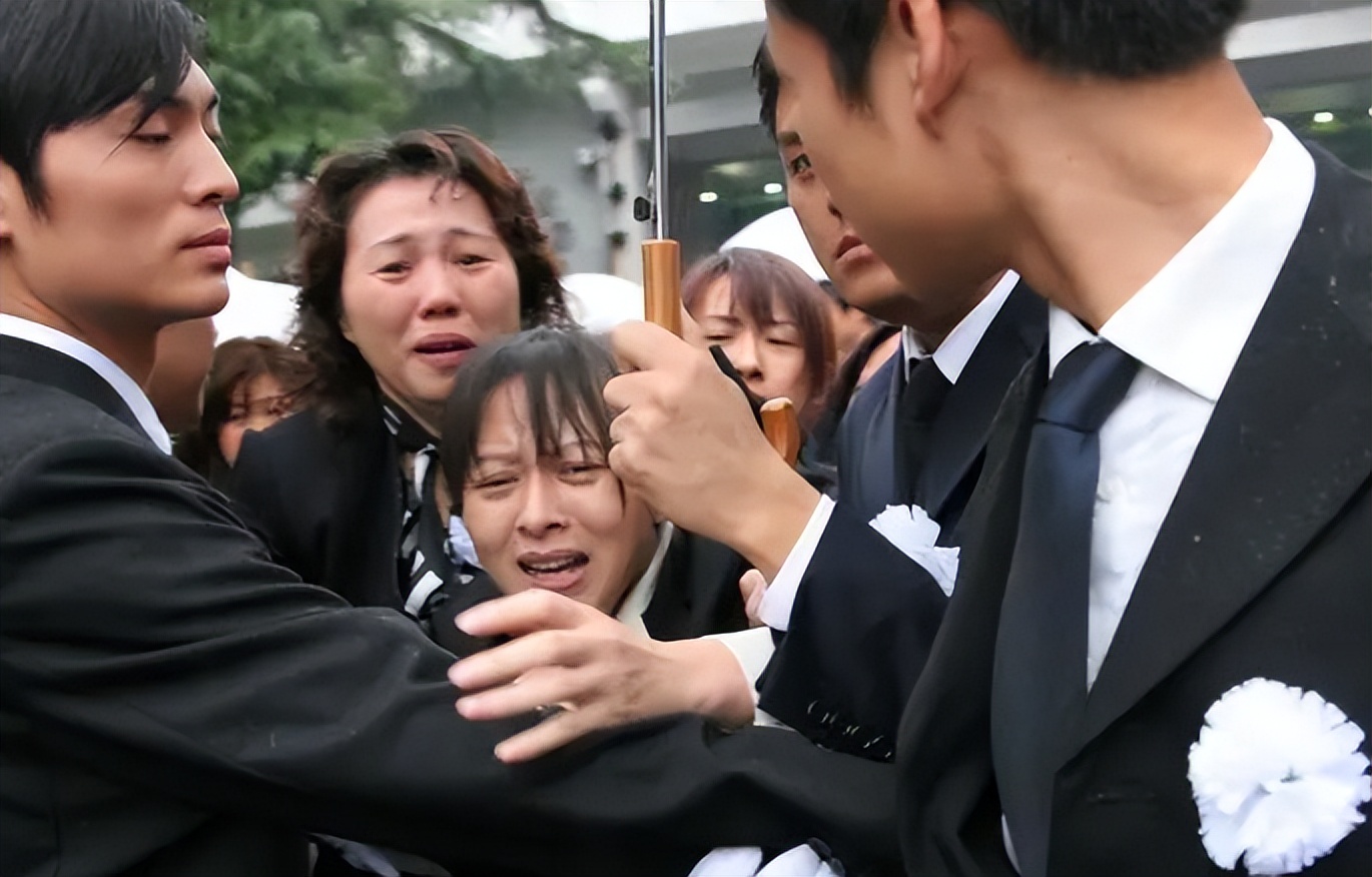 Wang Junyao, the first person to charter a flight in China, what happened to his wife and ...